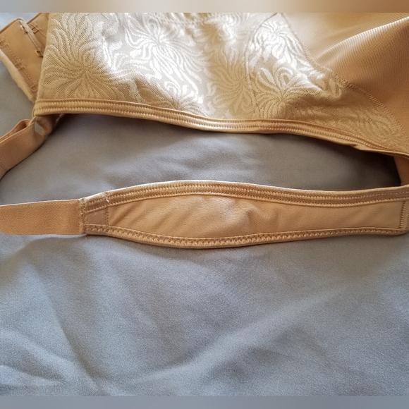 Playtex | Intimates & Sleepwear | Playtex 8 Hour Side And Back ...